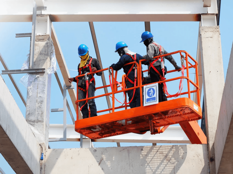 SCISSOR LIFT SAFETY TRAINING